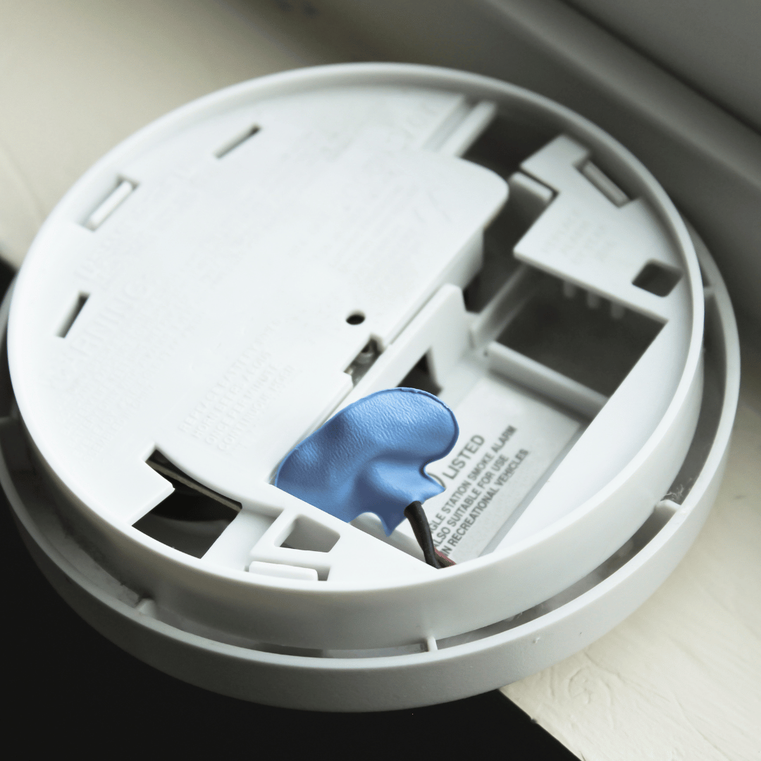 How to Remove Batteries from a Smoke Alarm - HomeSmiles - Preventative ...