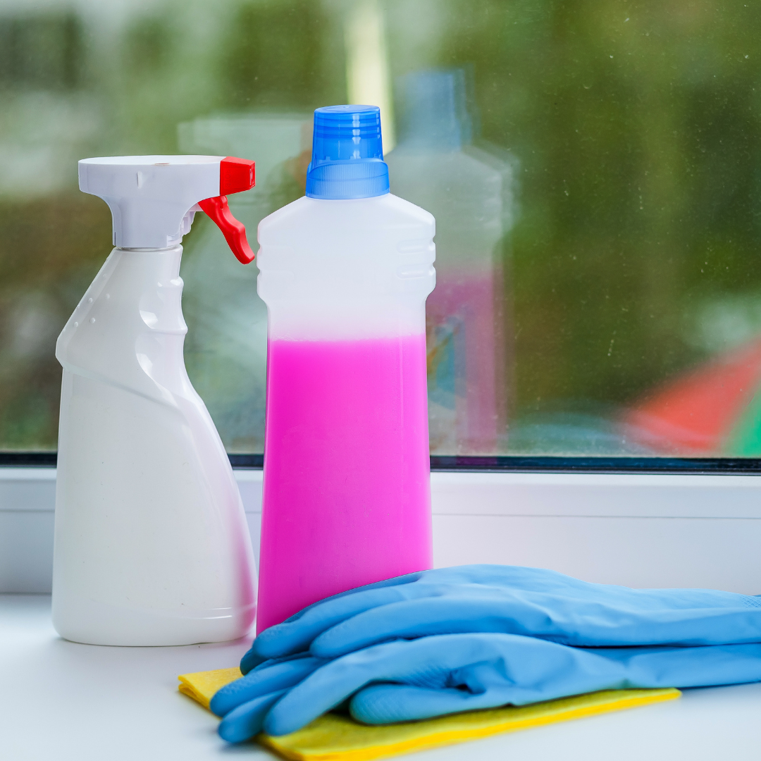 Window Washing Made Easy: Best Liquids and Tools for Streak-Free ...